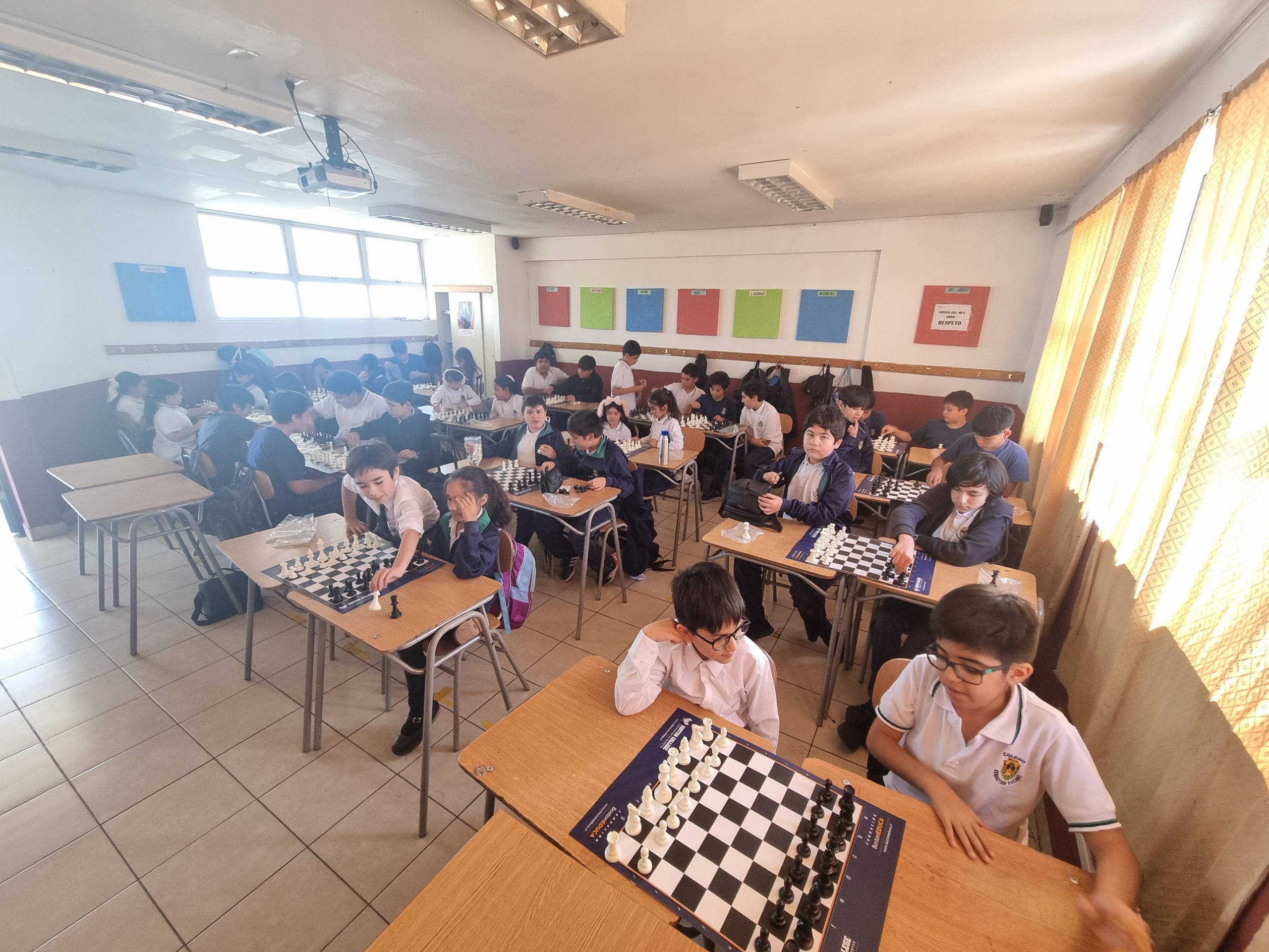 Con alta participación se desarrolla el Taller de Ajedrez en nuestro colegio | Colegio Sebastián ...